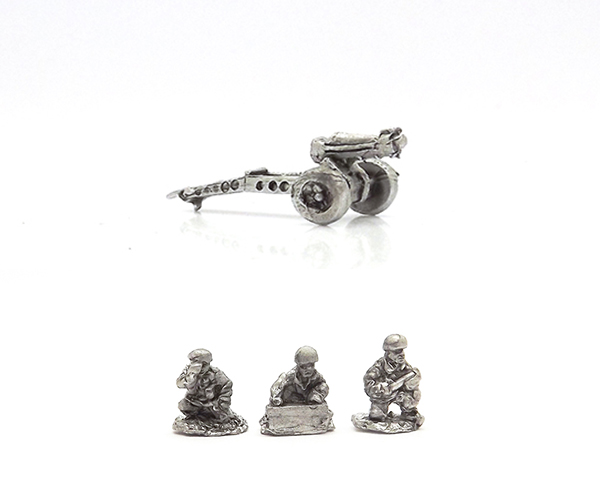 Pendraken 10mm WWII British 75mm M1 pack howitzer with Airborne crew (2)