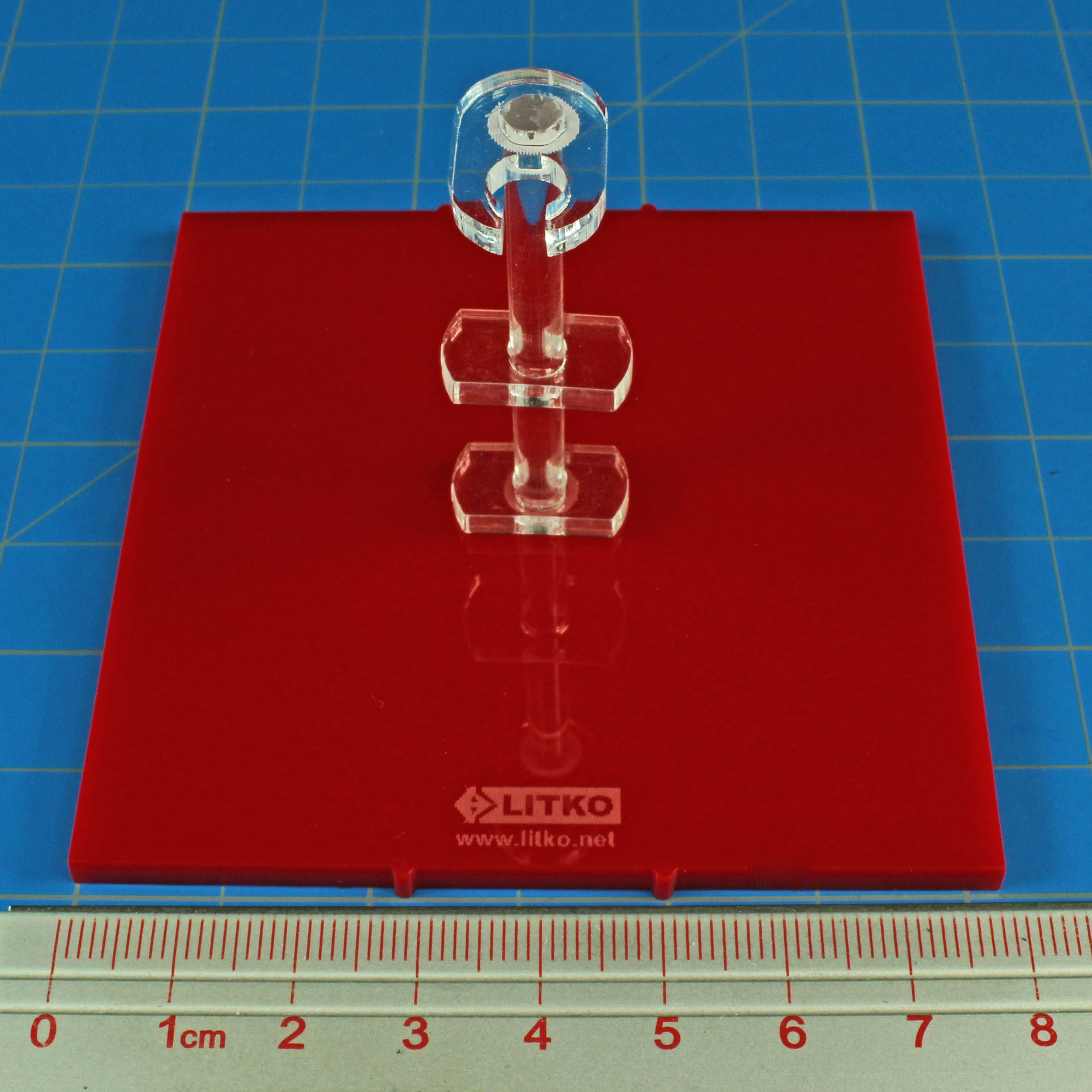 Space Fighter Deluxe Flight Stand Large Ship Red